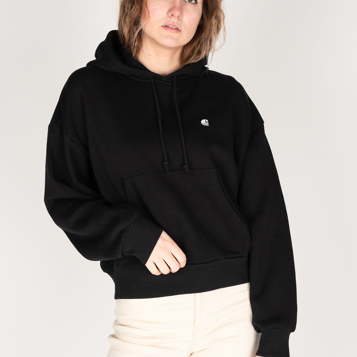 W´ Casey Carhartt WIP Hoodie in black-silver für Damen – TITUS
